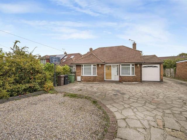 4 bedroom detached bungalow for sale