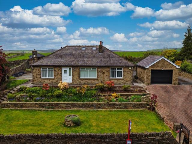 4 bedroom detached bungalow for sale