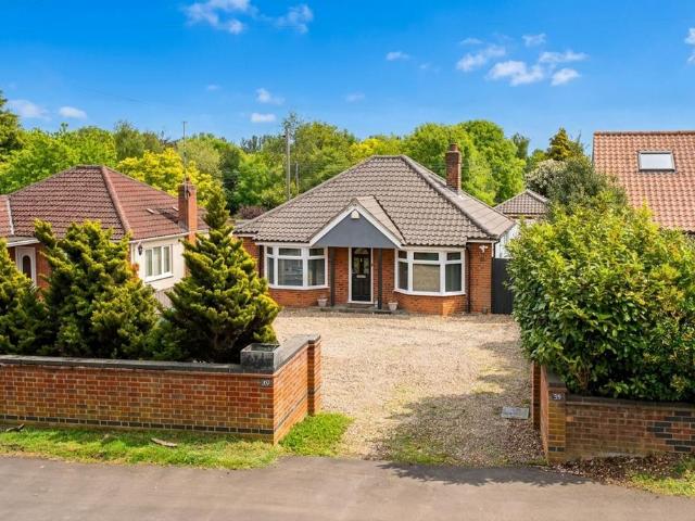 4 bedroom detached bungalow for sale
