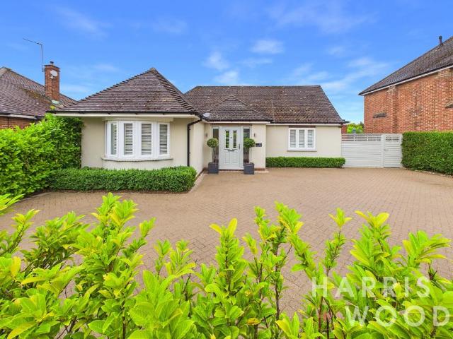 4 bedroom detached bungalow for sale