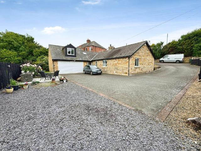4 bedroom detached bungalow for sale