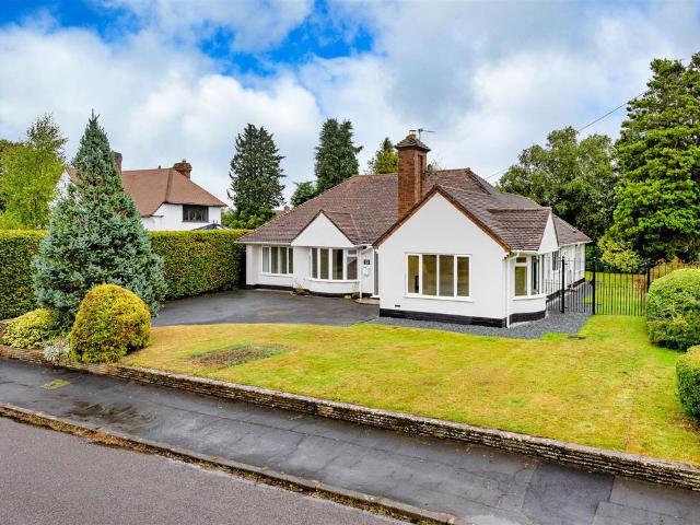 4 bedroom detached bungalow for sale