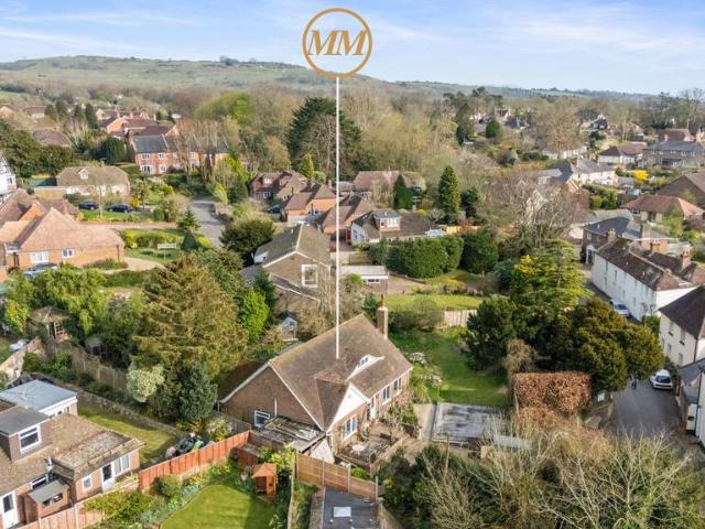 4 bedroom detached bungalow for sale