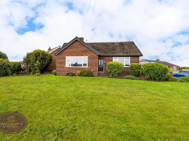 4 bedroom detached bungalow for sale