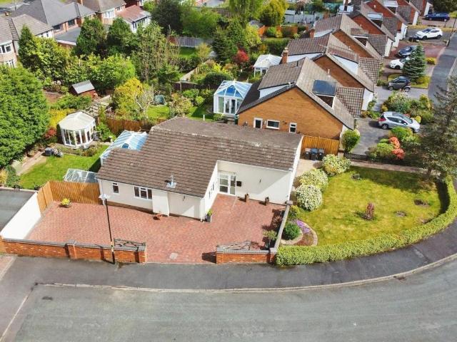 4 bedroom detached bungalow for sale