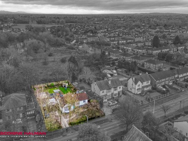 4 bedroom detached bungalow for sale