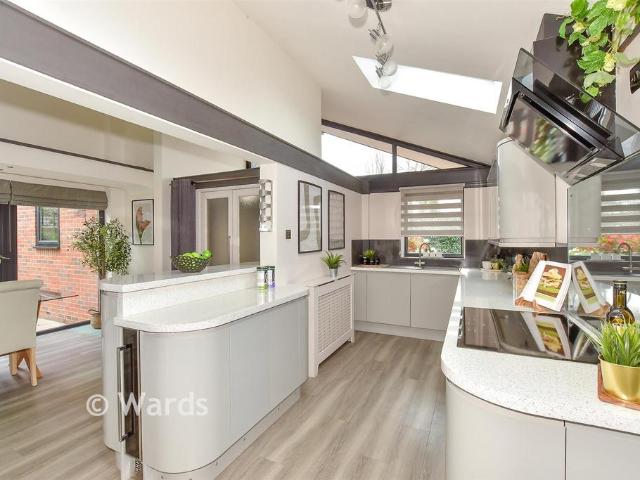 4 bedroom detached bungalow for sale