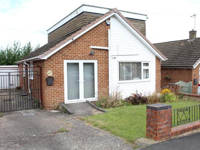 4 bedroom detached bungalow for sale