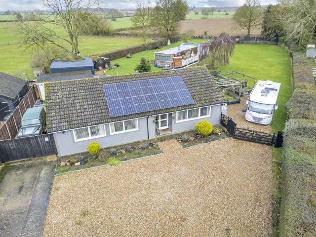 4 bedroom detached bungalow for sale