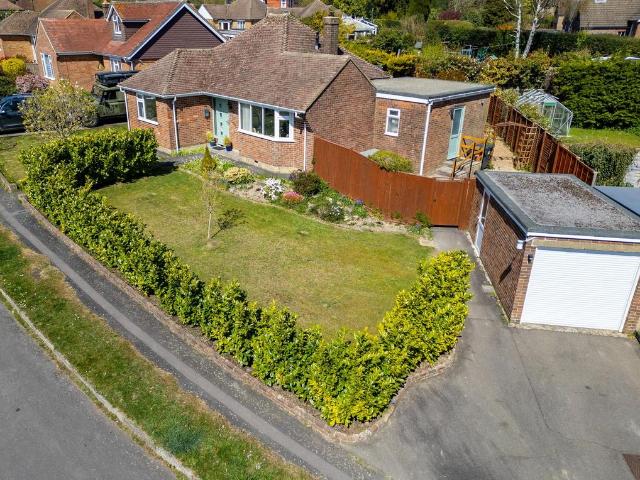 4 bedroom detached bungalow for sale