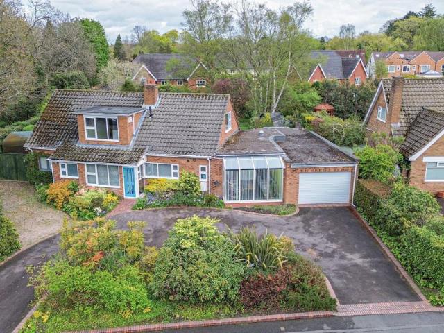 4 bedroom detached bungalow for sale