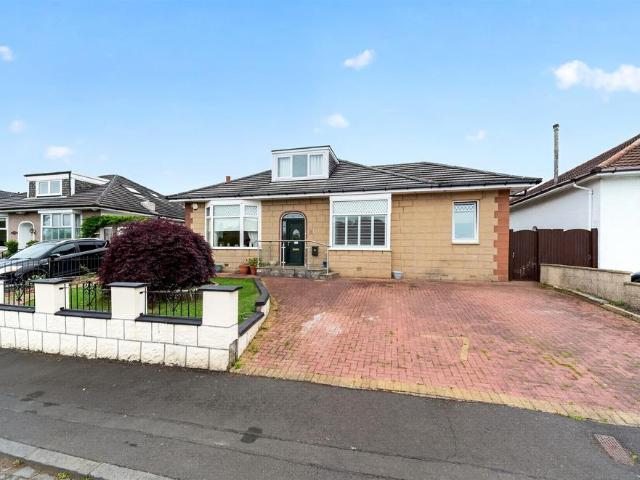 4 bedroom detached bungalow for sale