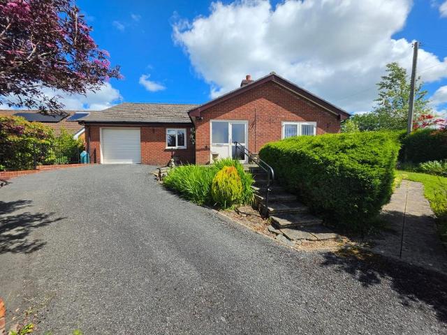 4 bedroom detached bungalow for sale