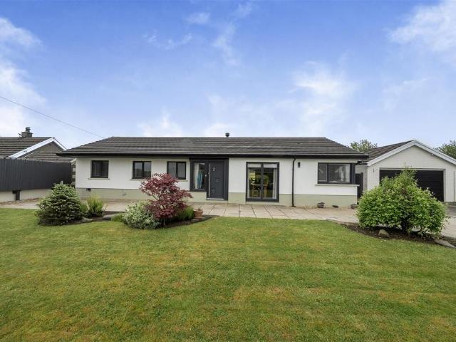 4 bedroom detached bungalow for sale