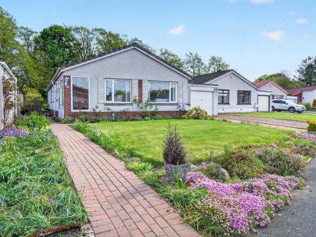 4 bedroom detached bungalow for sale