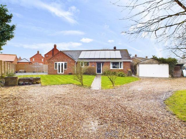 4 bedroom detached bungalow for sale