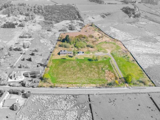 4 bedroom detached bungalow for sale