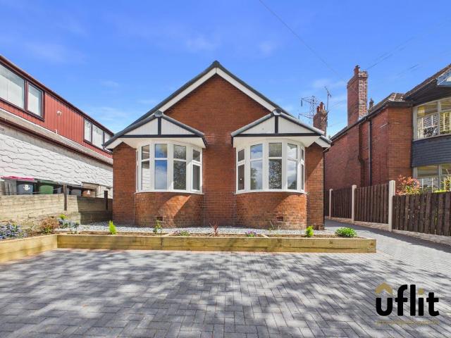 4 bedroom detached bungalow for sale