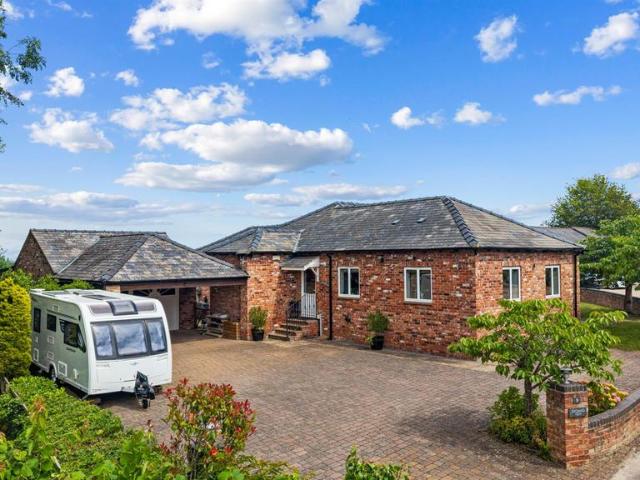 4 bedroom detached bungalow for sale