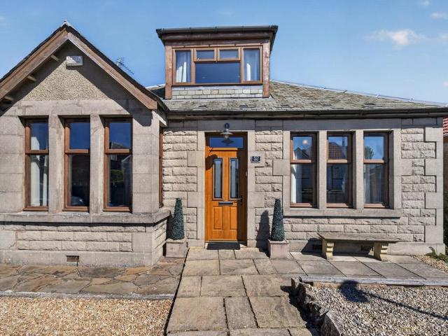 4 bedroom detached bungalow for sale