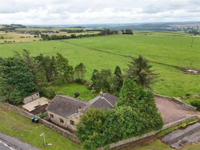 4 bedroom detached bungalow for sale