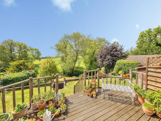 4 bedroom detached bungalow for sale
