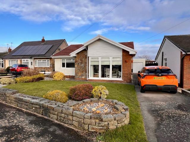 4 bedroom detached bungalow for sale