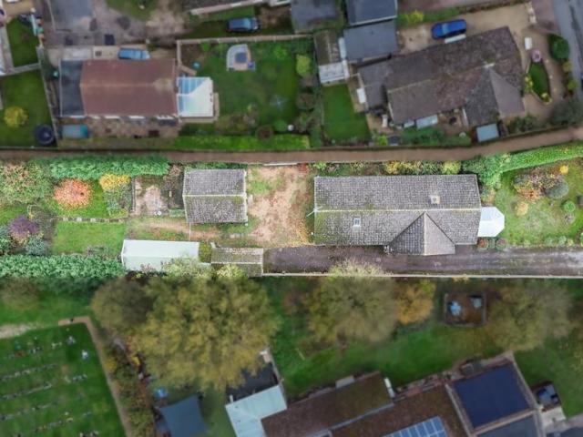 4 bedroom detached bungalow for sale