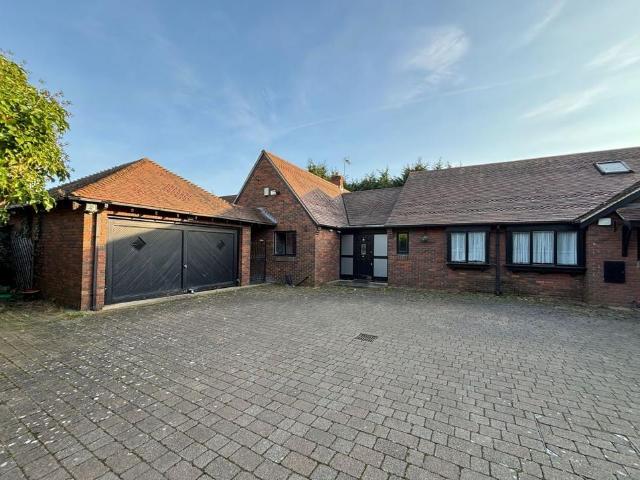 4 bedroom semi detached bungalow for sale