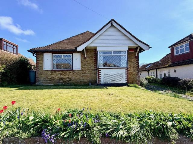 4 bedroom detached bungalow for sale