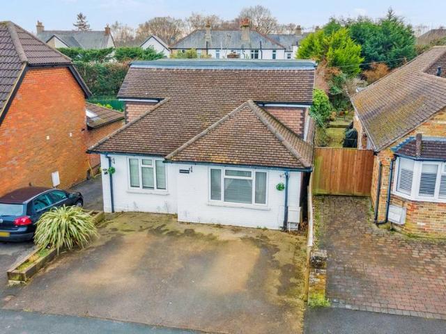 4 bedroom detached bungalow for sale