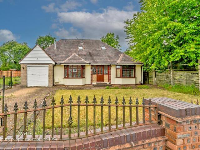 4 bedroom detached bungalow for sale