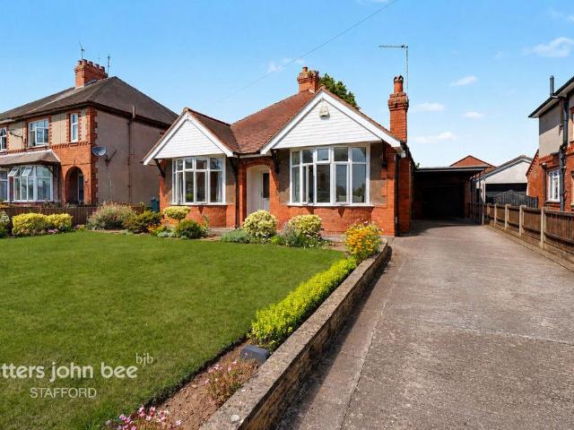 4 bedroom detached bungalow for sale