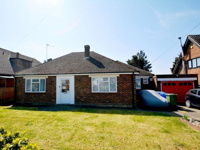 4 bedroom detached bungalow for sale