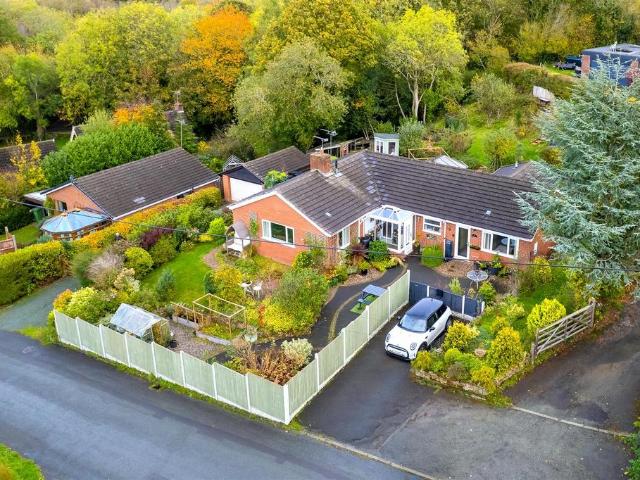 4 bedroom detached bungalow for sale