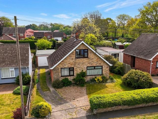 4 bedroom detached bungalow for sale