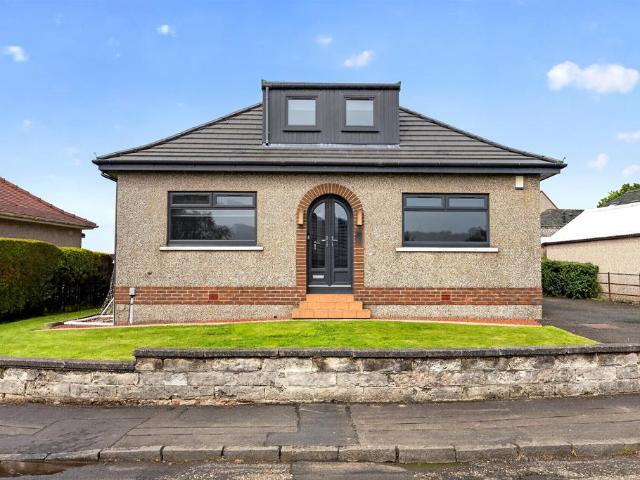 4 bedroom detached bungalow for sale