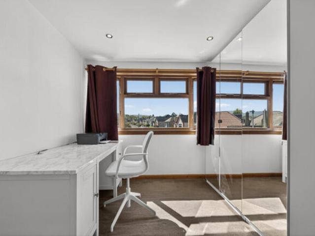 4 bedroom detached bungalow for sale in 52 Kingsknowe Drive, Edinburgh, EH14