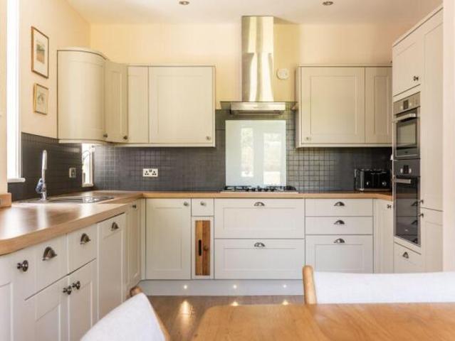 4 bedroom detached bungalow for sale in 59 Hillview Road, Edinburgh, EH12 8QH, EH12
