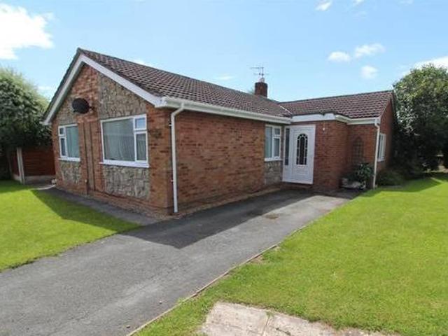 4 bedroom detached bungalow for sale in Bailey Close Wem Shropshire SY4