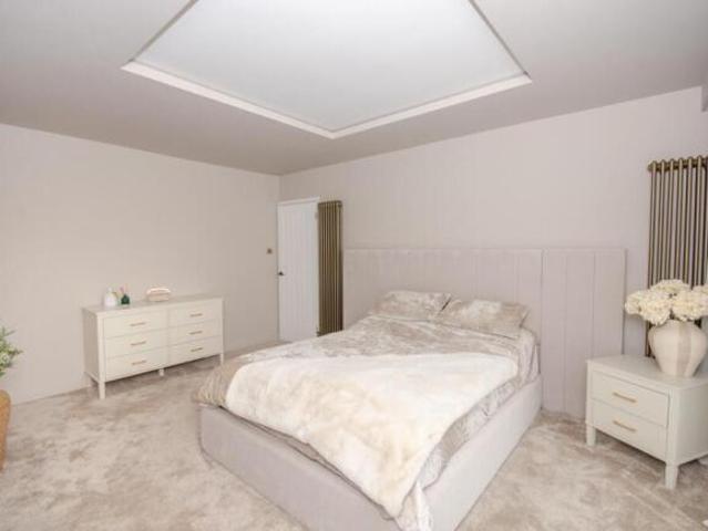 4 bedroom detached bungalow for sale in Bridgeleap Road, Downend, Bristol, BS16 6TE, BS16