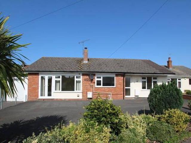 4 bedroom detached bungalow for sale in Garstons Wrington BS40