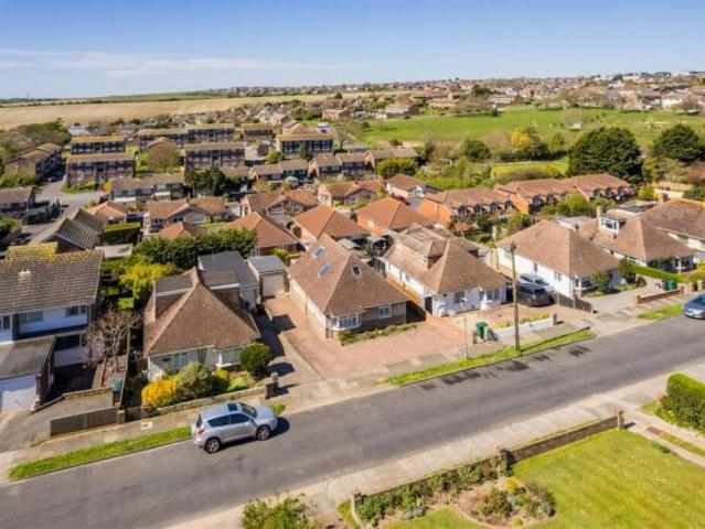 4 bedroom detached bungalow for sale in Downs Valley Road, Brighton, BN2