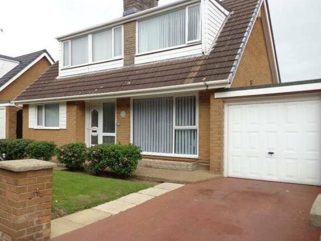 4 bedroom detached bungalow for sale in Deerhurst Road ThorntonCleveleys Lancashire FY5