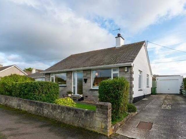 4 bedroom detached bungalow for sale in Dracaena Crescent Hayle TR27