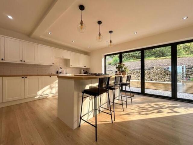4 bedroom detached house for sale in Forest Road, Huddersfield, HD5