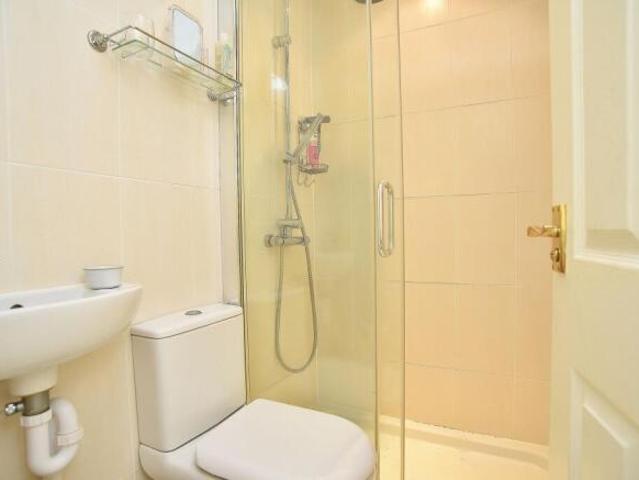 4 bedroom detached bungalow for sale in Knox Gardens, Harrogate, HG1