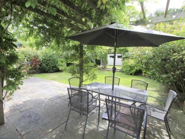 4 bedroom detached bungalow for sale in Halford Road, Ickenham, UB10