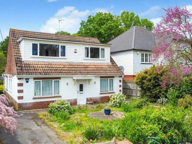 4 Bedroom Detached Bungalow For Sale In Headcorn