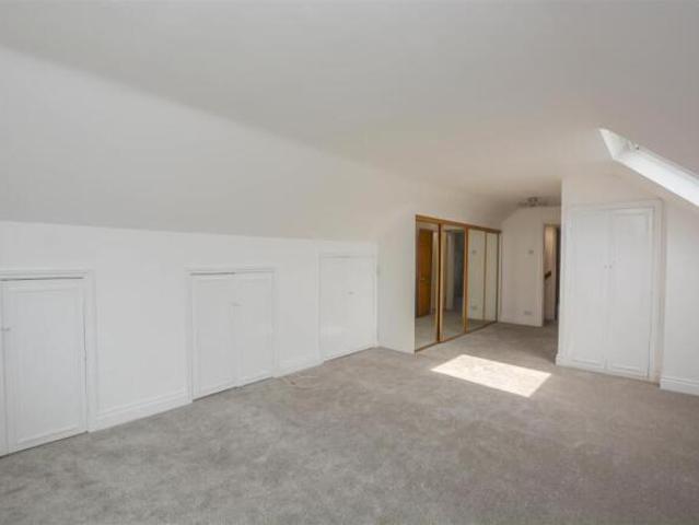 4 bedroom detached bungalow for sale in Oakwood Avenue, Hutton, Brentwood, CM13